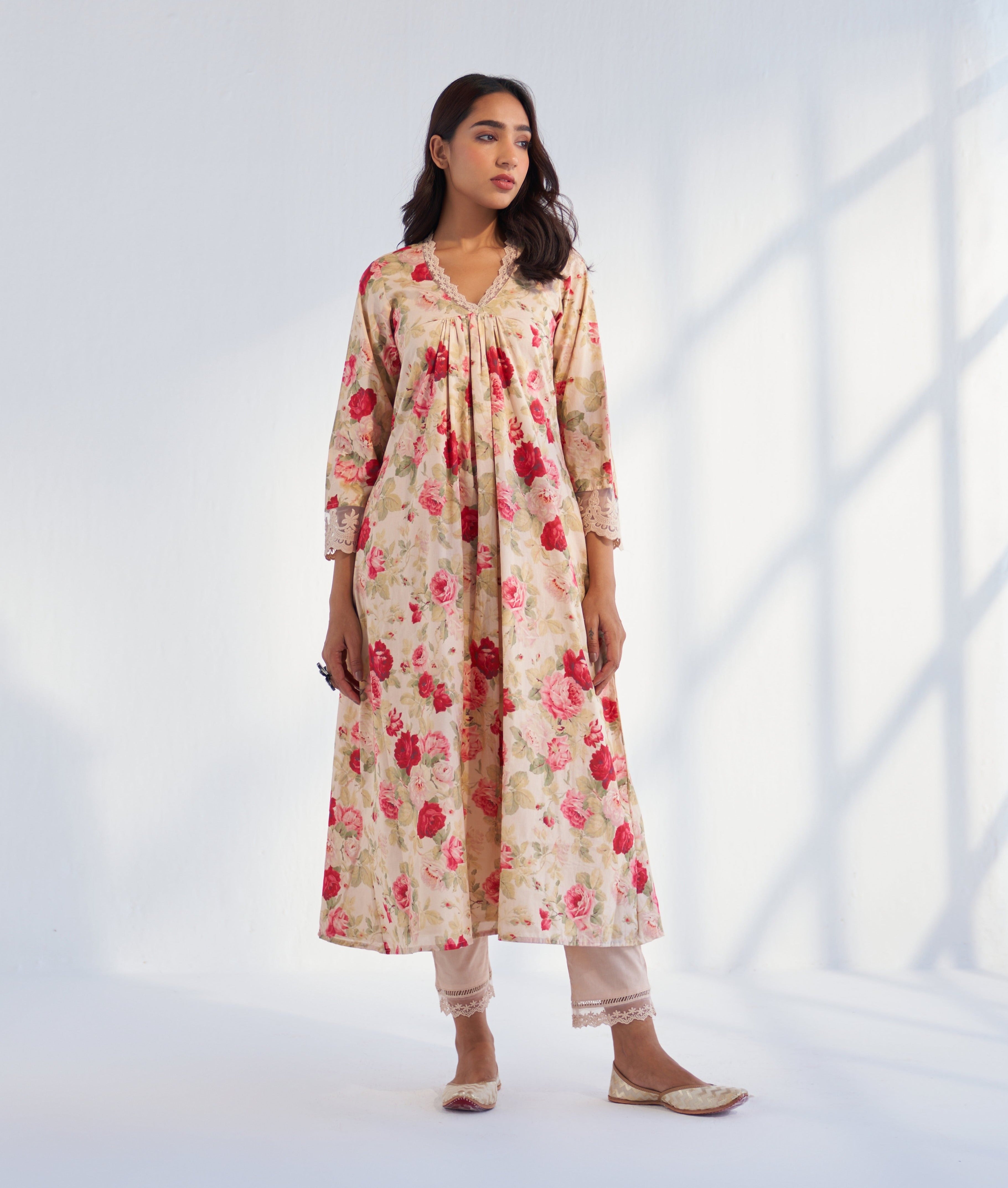 Farida Kurta – Roze